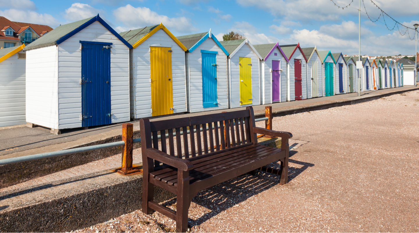 The iconic traditional beach huts along Preston Sands in Paignton © Ian ...