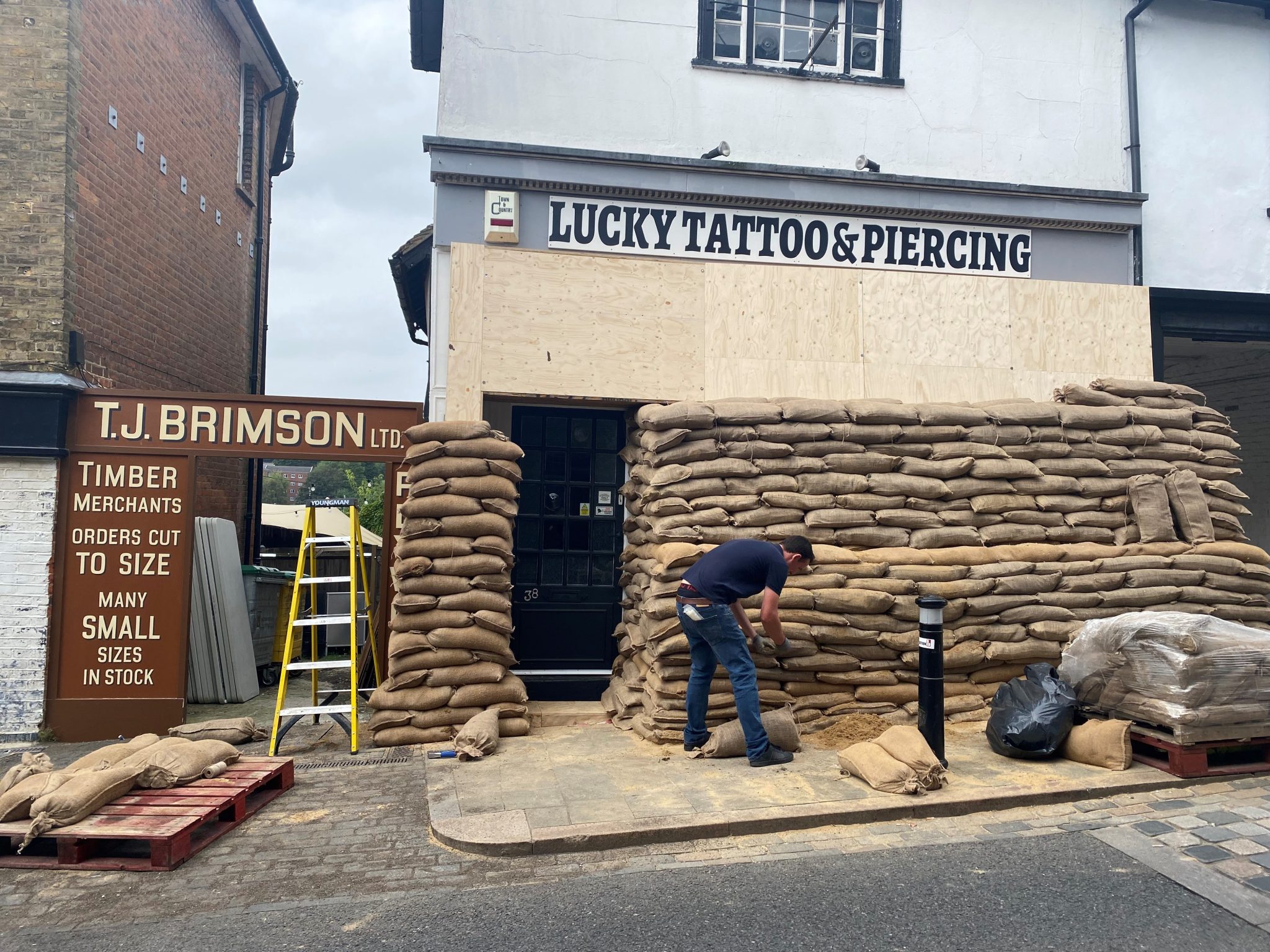 Old Town Hemel Hempstead High Street, Hertfordshire © Filming in England
