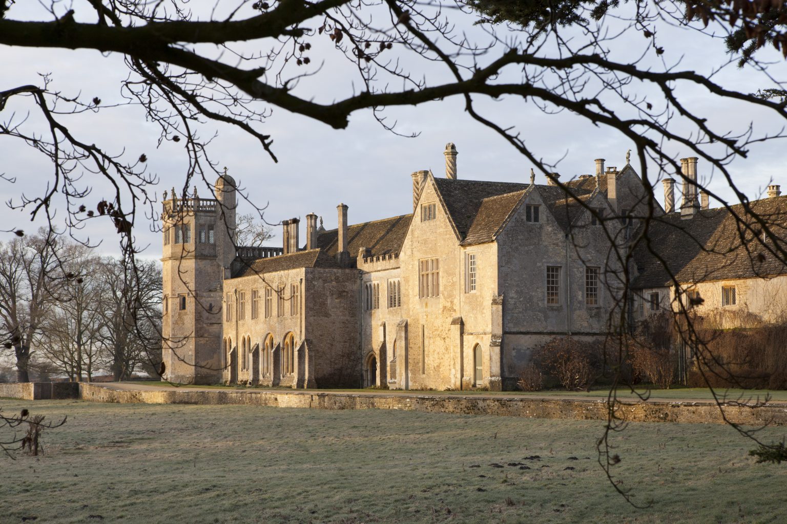 958334 Lacock Abbey ©National Trust Images Mark Bolton